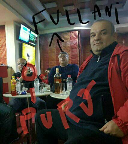 Ardian Fullani dhe Agim Zeqo në një tavolinë, Ilir Vrenozi i "nxjerr ...