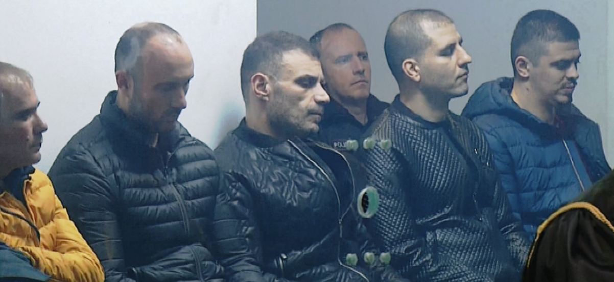 “Seriali” Shullazi/ Ekzekutohet avokati, dështon seanca