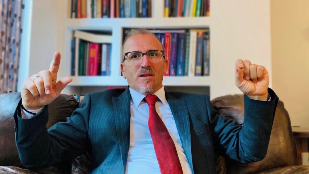 "Shqiptarët janë 18% në Maqedoni"/ Akademiku Zeqiri i përgjigjet ...
