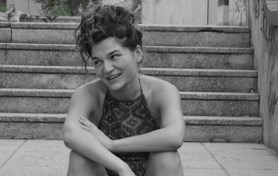 Danjela u vra nga ish-partneri/ Bashkia e Savonës ul flamurin në gjysëm ...