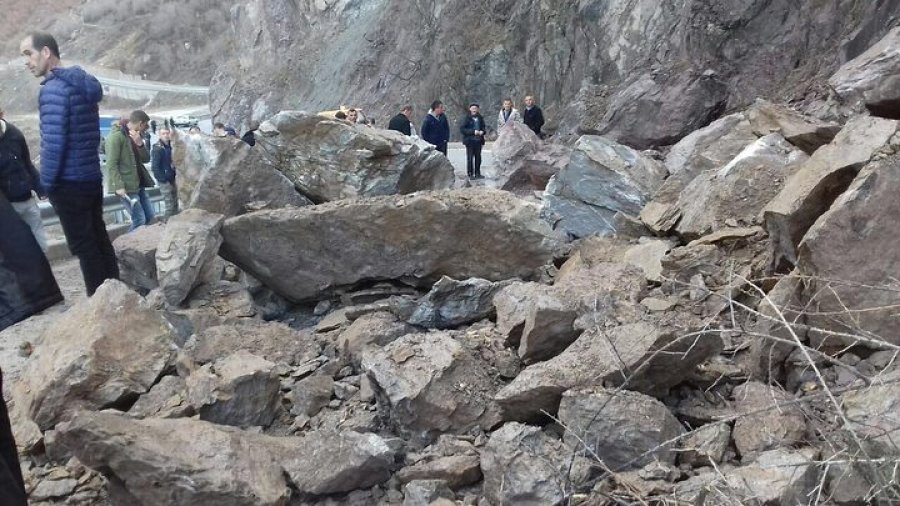 Shkodër/ Shkëputet masivi shkëmbor, humb jetën punëtori 56-vjeçar