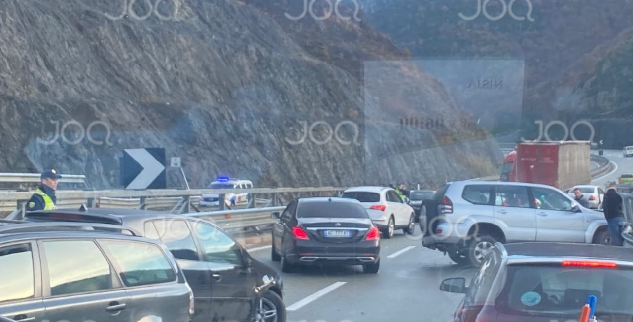 Aksident në Rrugën e Kombit, në gjendje të rëndë 20-vjeçari