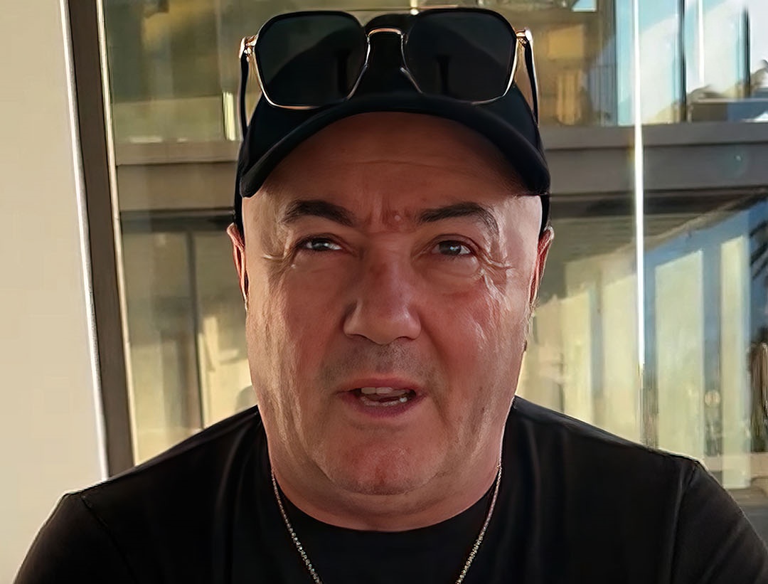 Rishfaqet Babalja në Tik-Tok: Xhafaj më bëri ‘golin‘ me 12 KG! Kam USB ...